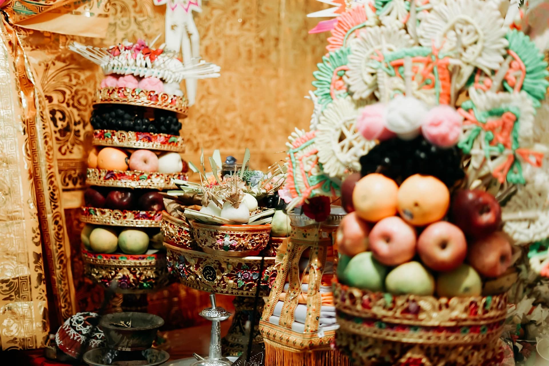 Doa untuk Galungan, Kuningan dan Pagerwesi Lengkap dengan Artinya ...