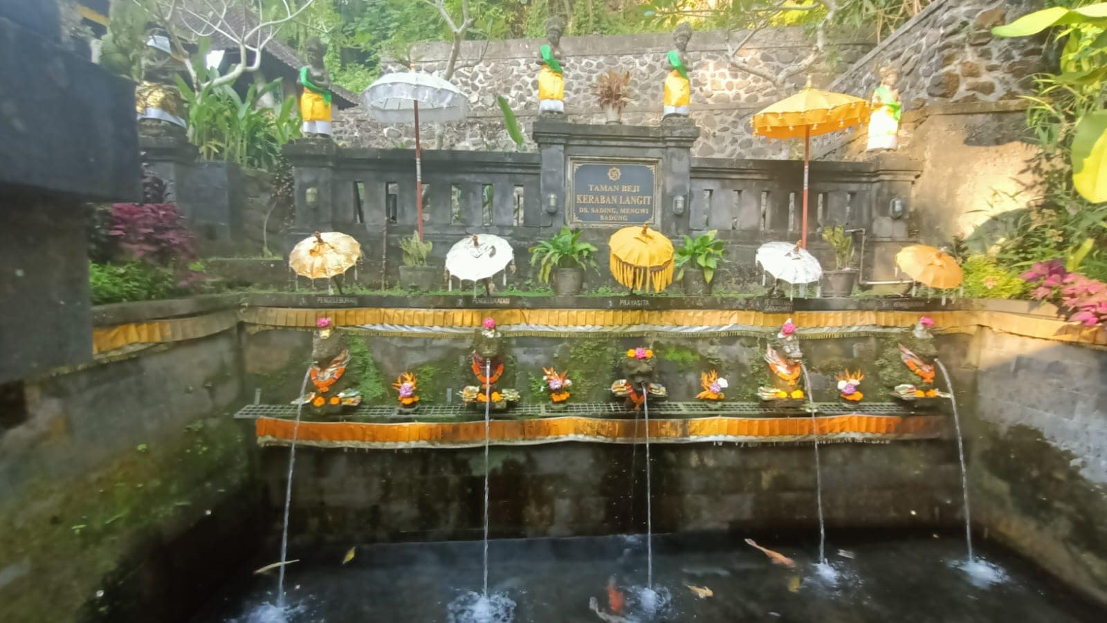 Rekomendasi Tempat Melukat di Badung Bali